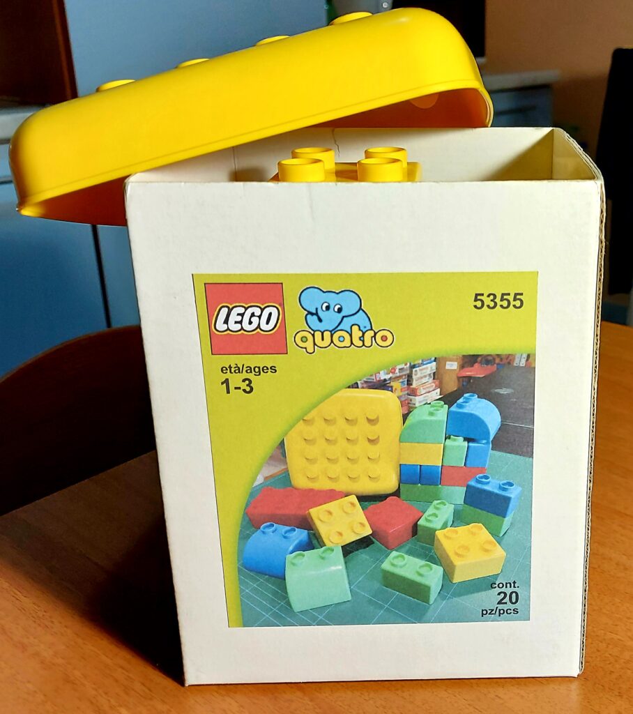LEGO - SMALL QUATRO BUCKET - Rigiocattolo