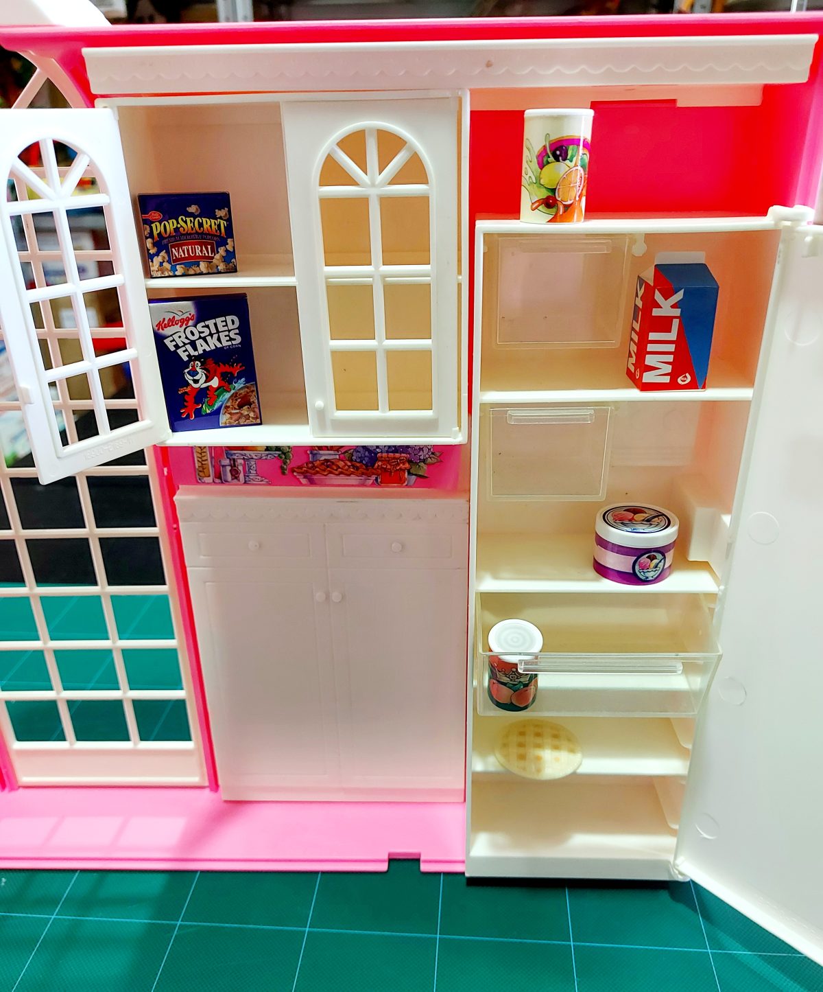 BARBIE MAGIC KITCHEN - Rigiocattolo